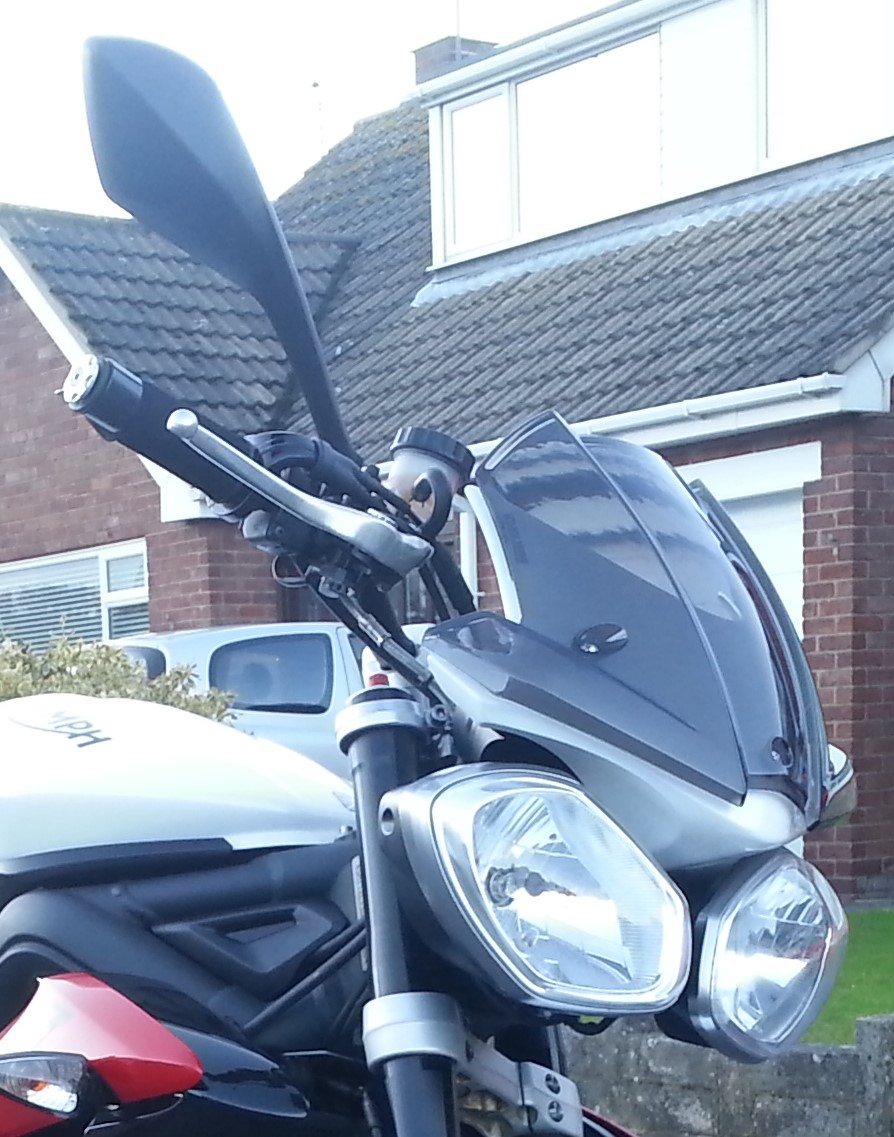 Fitting Triumph Flyscreen Visor Kit: 2015 Street Triple (A9708188 ...